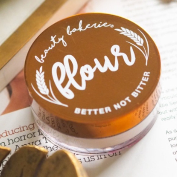 Beauty Bakerie | Makeup | Beauty Bakerie Flour Hd Loose Setting Powder ...